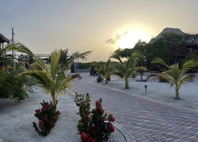 Planning Your Caye Caulker Island Vacation in Belize | 5 Days in ...